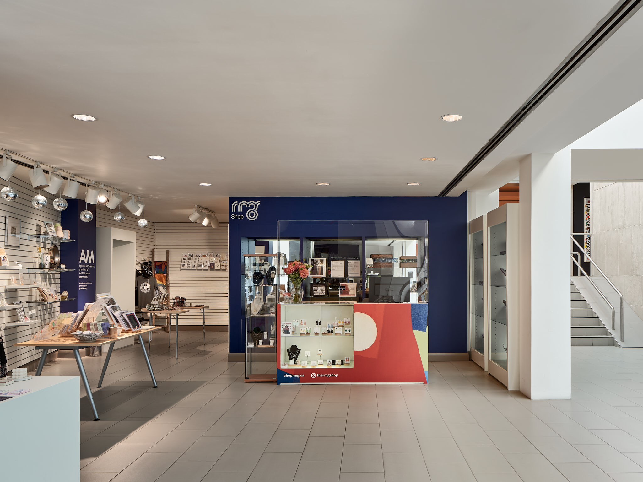 Visit - The Robert McLaughlin Gallery